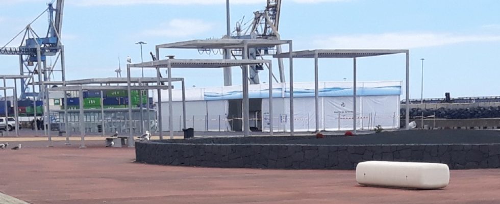 El muelle de cruceros ordena servicios e instala arcos y escáner de ...
